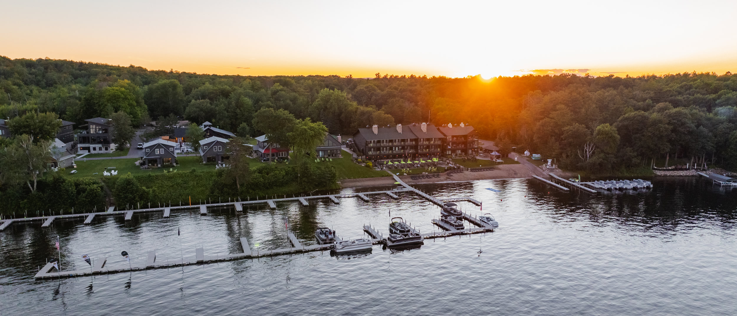 Gull Lake Packages & Offers at Quarterdeck Resort