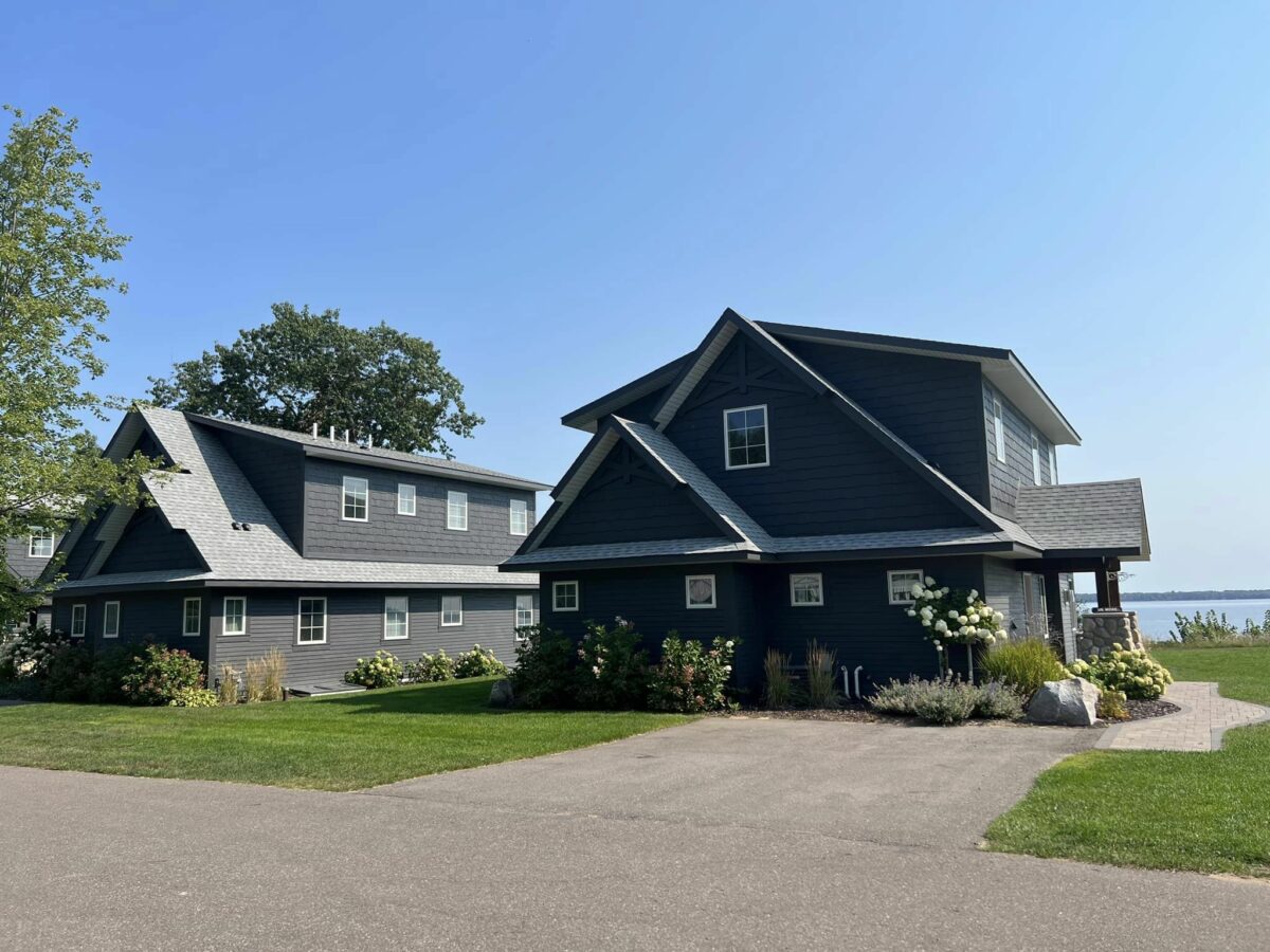 Last Minute Deals at Quarterdeck Resort on Gull Lake